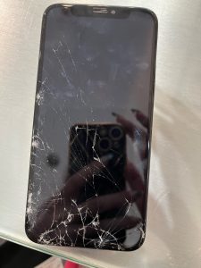 西条市福武甲 iPhone修理店 iPhoneX画面割れ